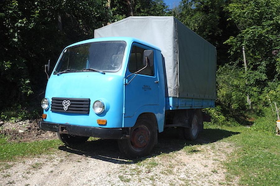 Prodaje se ispravan TAM 80 od prvog vlasnika, spreman za registraciju ...