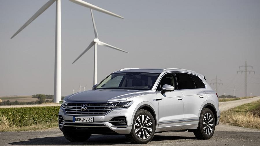 Na tržište su stigli VW Touareg eHybrid i VW Touareg R (video ...