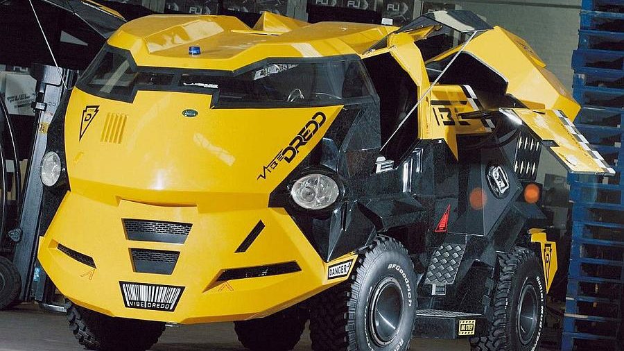 Land Rover 101FC Judge Dreed košta 25.000 dolara – Automania.hr