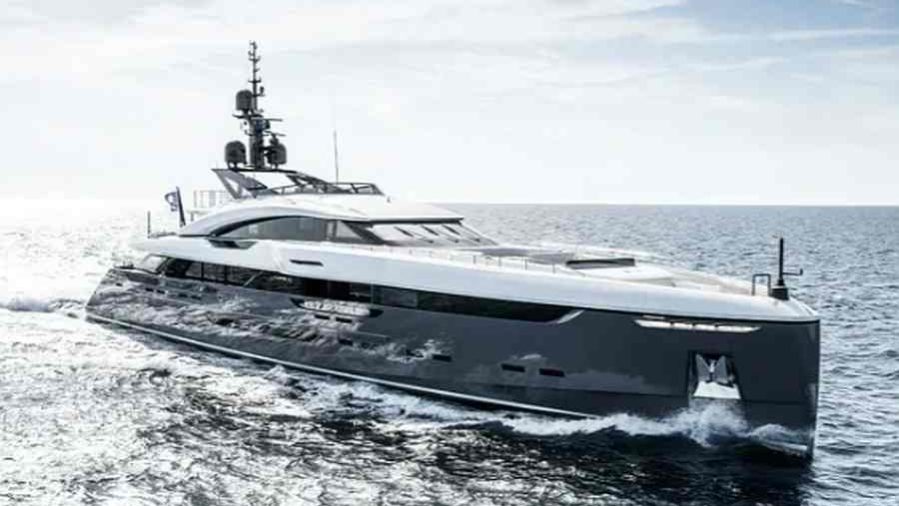 Za samo 50,5 milijuna dolara možete posjedovati superjahtu koja je ...