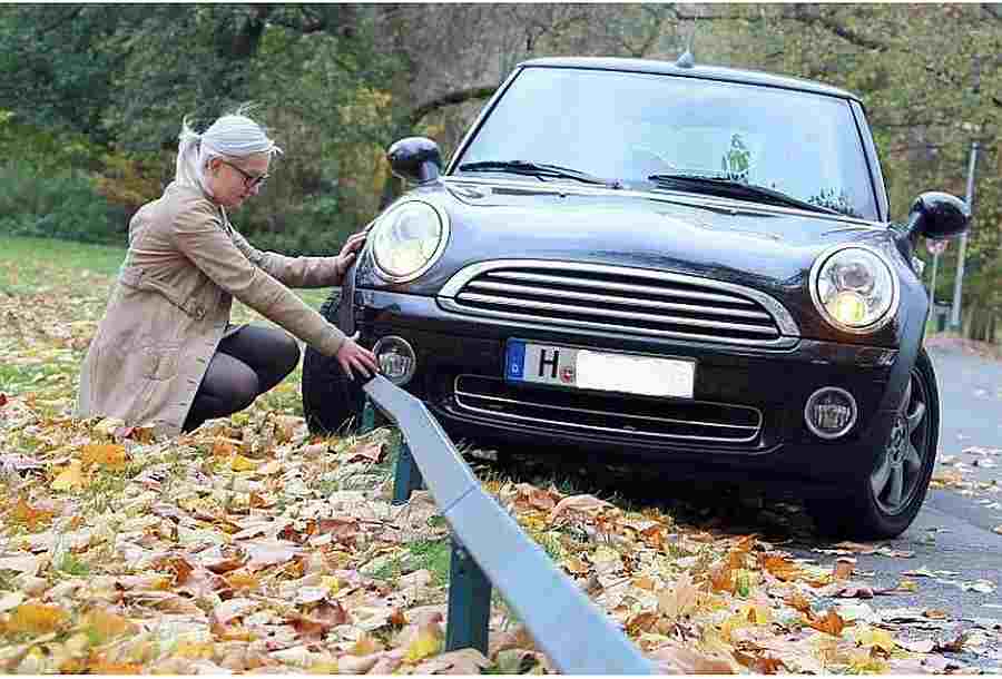 Vozači oprez! Kiša i lišće koje pada opasna su kombinacija na cesti ...