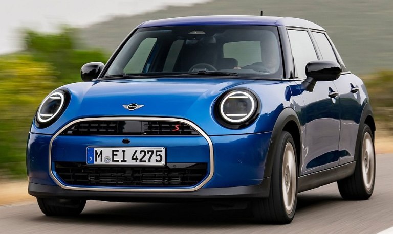 Mini Cooper S s 5 vrata: karakterizira ga “karizmatična jednostavnost ...